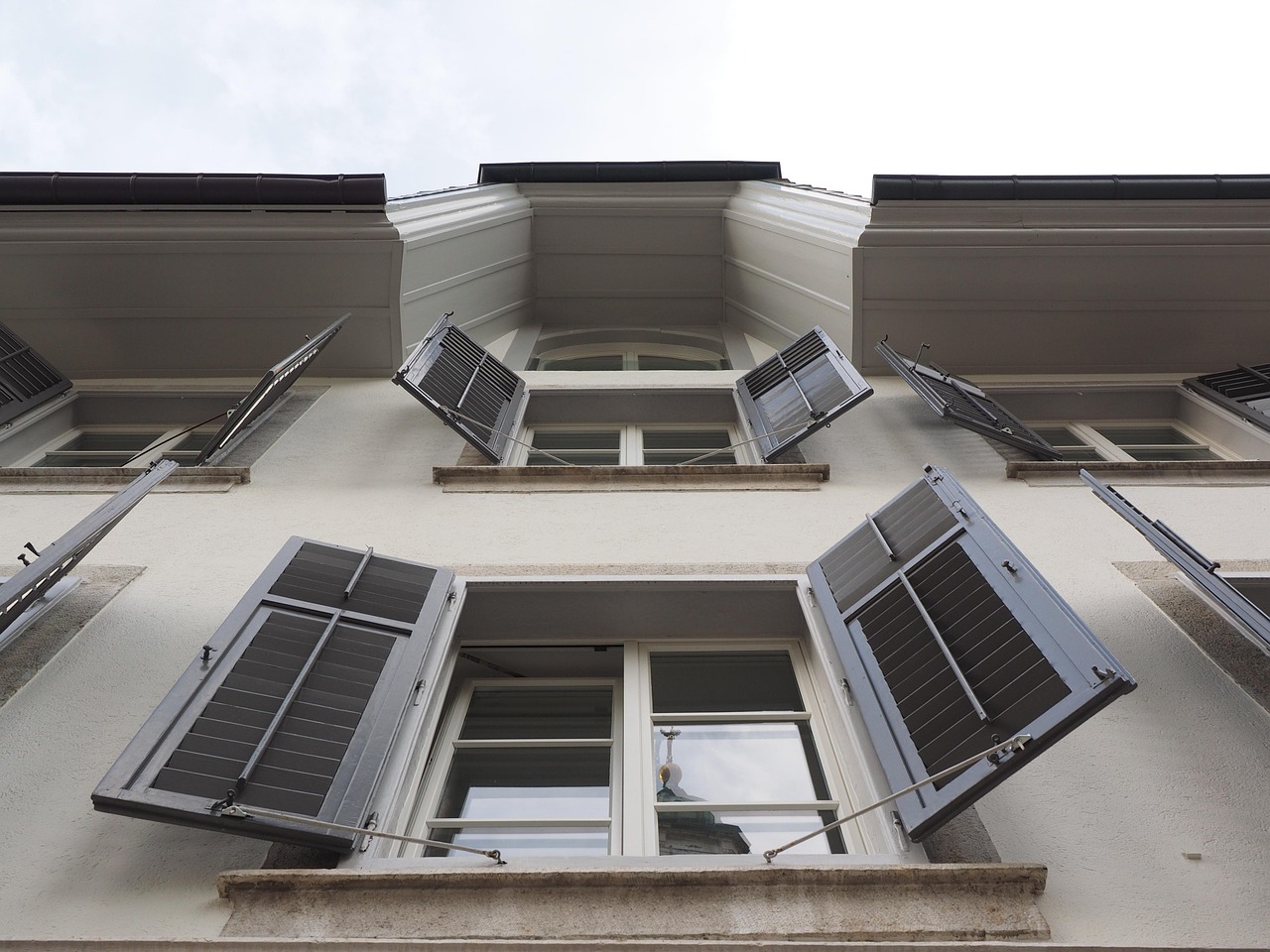Best Aluminium Double Glazed Windows in Lahore & Pakistan